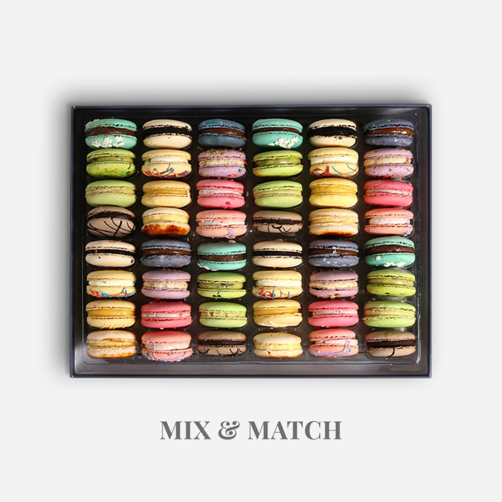 Macaron Gift Box 12 | Kayla's Cake